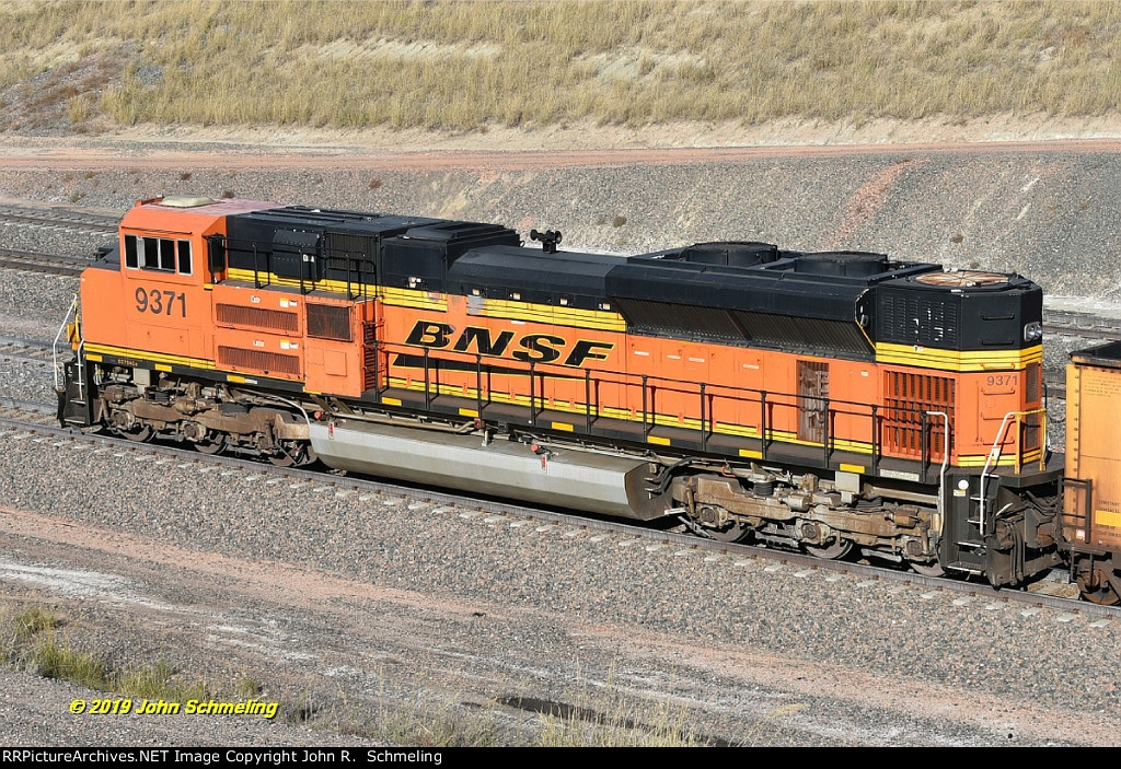 BNSF 9371 (SD70ACe) On Logan Hill WY. 10/6/2019